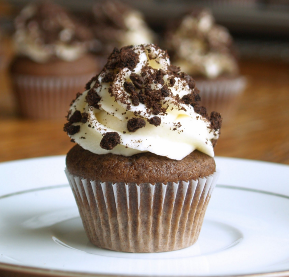 Love These Mini Chocolate Oreo Cupcakes - Afternoon Baking With Grandma