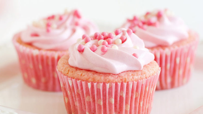 Delicious Angel Food Cupcakes With Whipped Cream & Berries - Afternoon ...